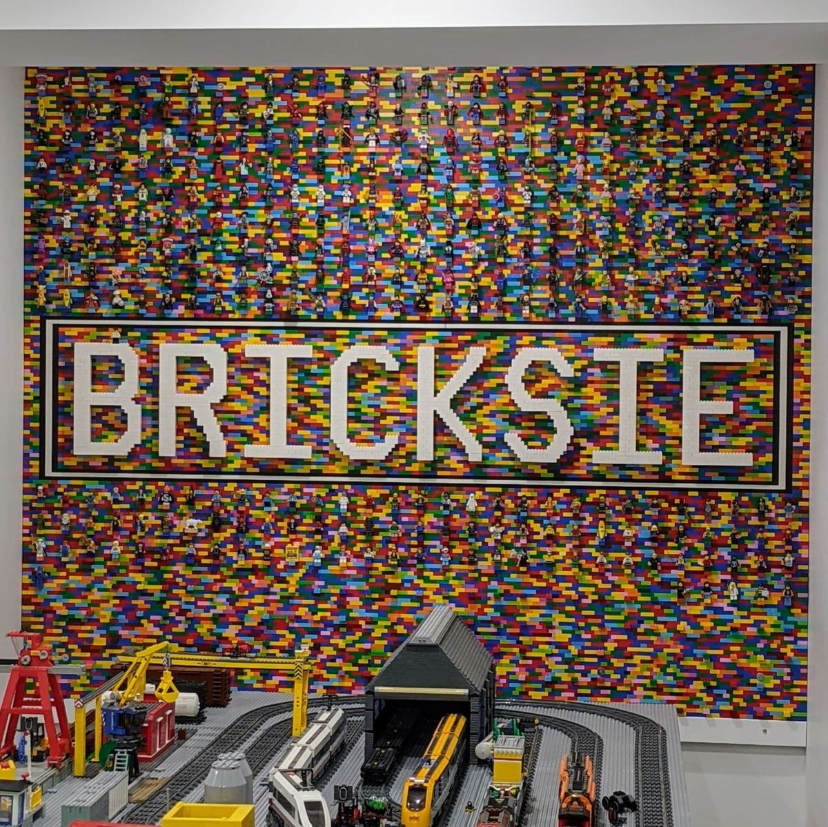 February Roundup – Bricksie